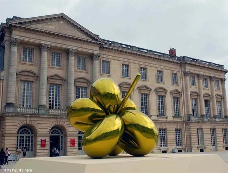 Jeff Koons at Versailles - A look At Every Piece