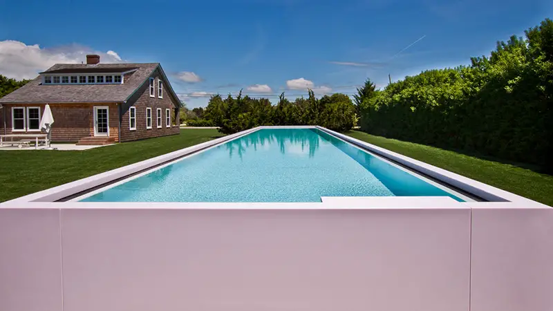 A Pink Corian Swimming Pool for Ferris Architecture's Surf Shack