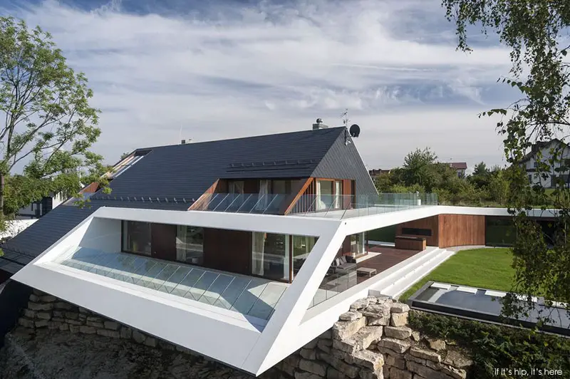 The Edge House by Mobius Architecture