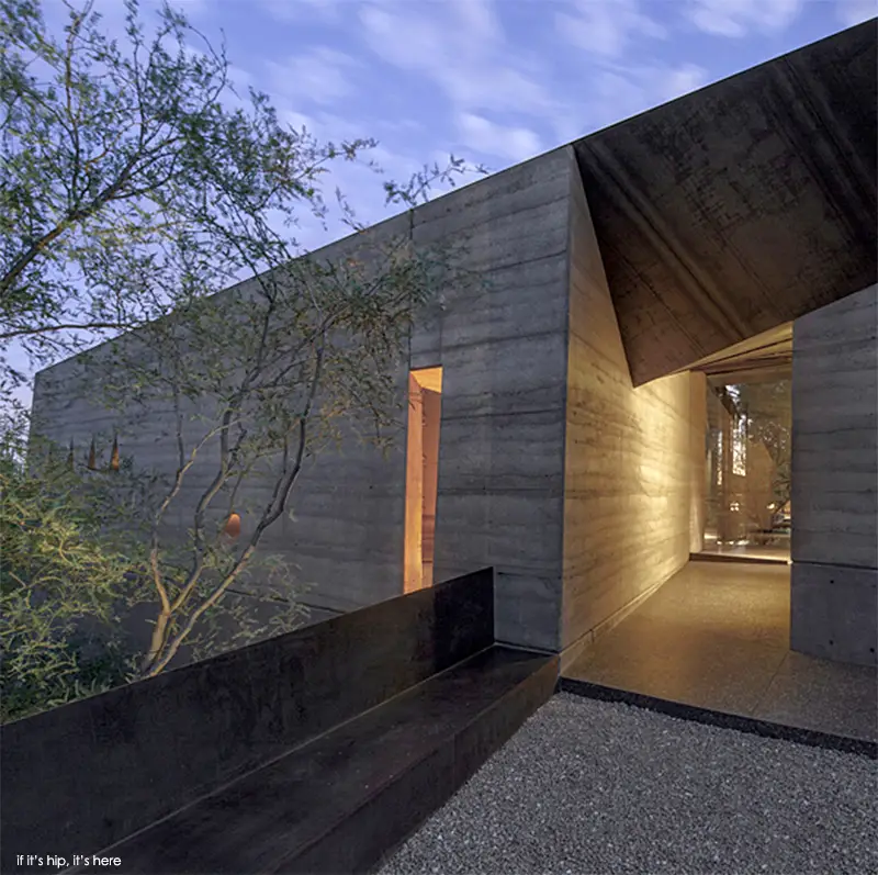A Desert Courtyard House Made Of Dirt. 50 Fab Photos. | If It's Hip, It ...